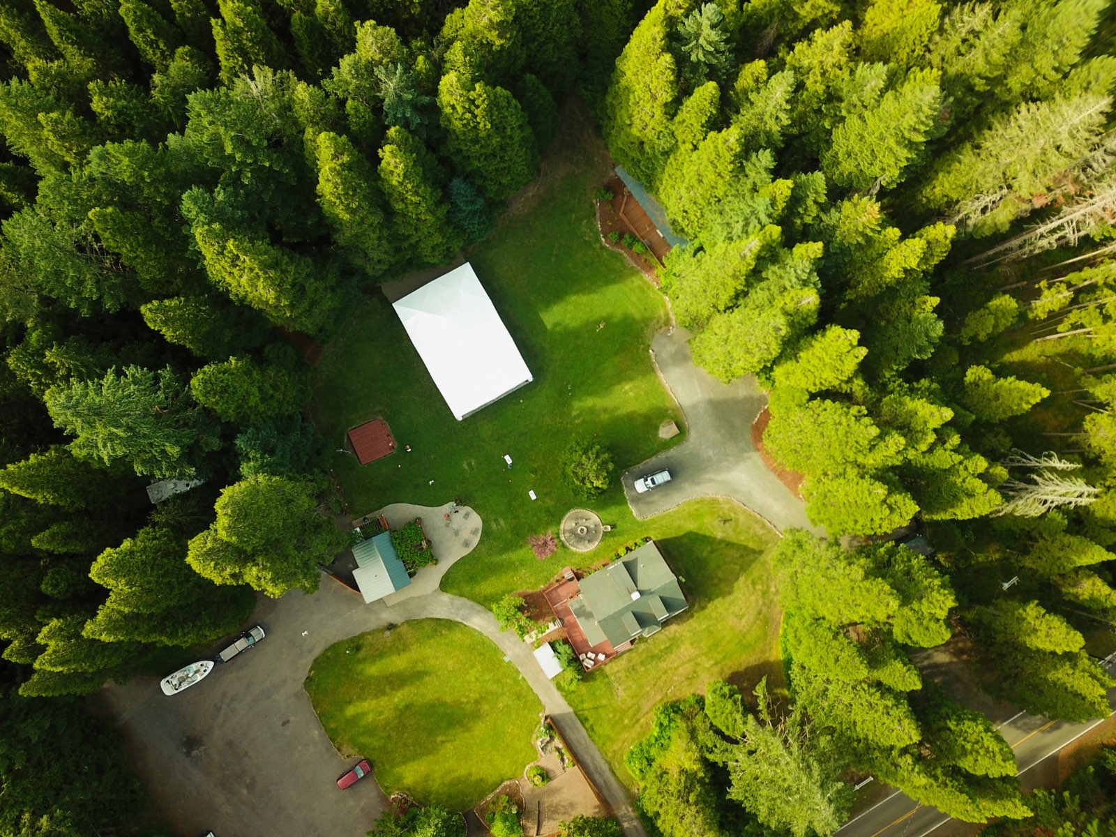 35 - Holiday Farm Resort Wedding Venue